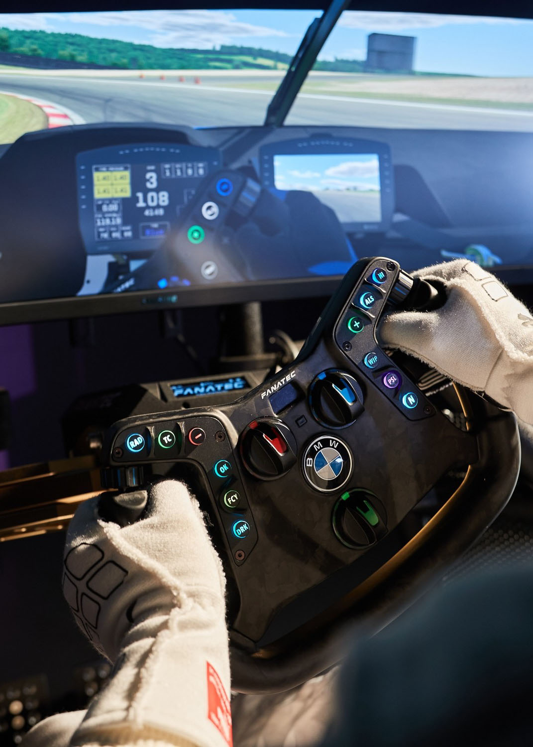 Fusion Motorsport Meets Sim Racing - Encore Inflight
